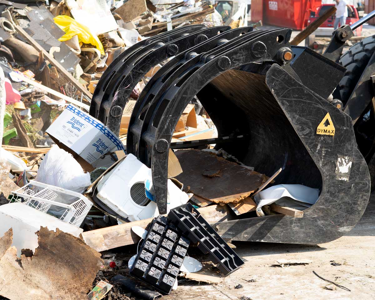 Scrap Grapple Bucket for Wheel Loader & Backhoe | Dymax