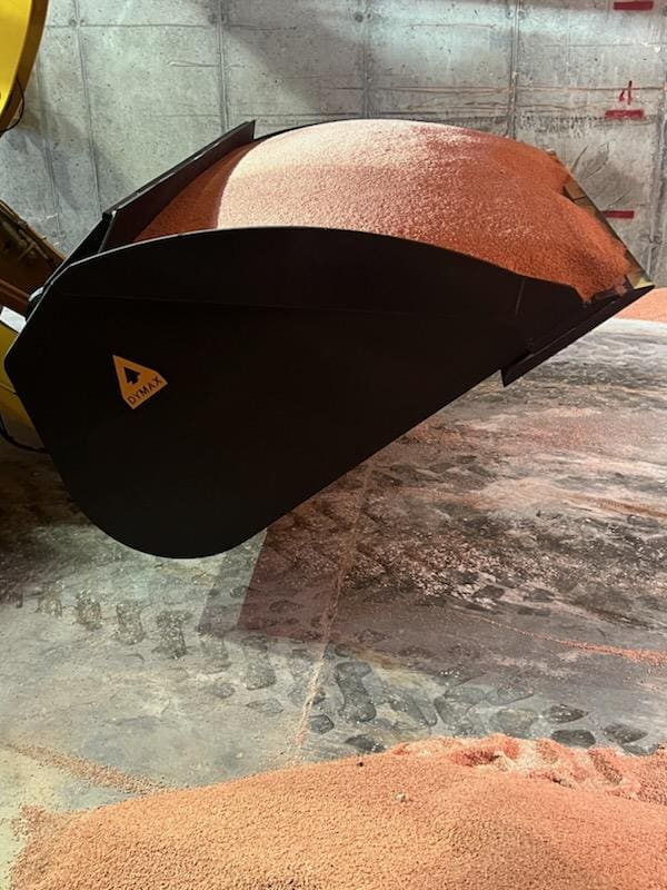 Fertilizer Bucket for Wheel Loaders | Dymax Attachments